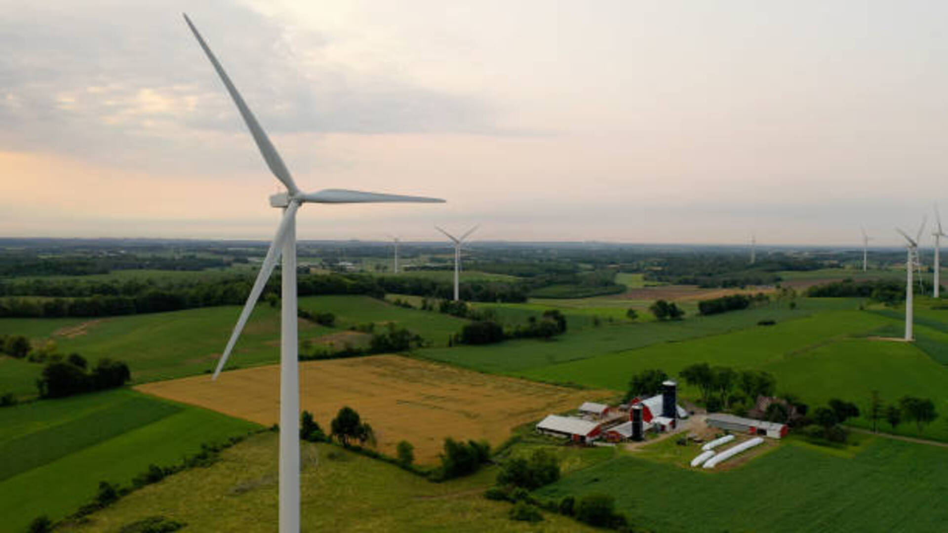 Benefits of a Home Wind Turbine - Moffitt Caswell Southern Trucking